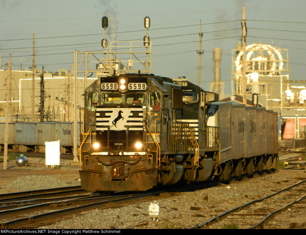 Triple Crown - 255 DETROIT, MI - KANSAS CITY, MO